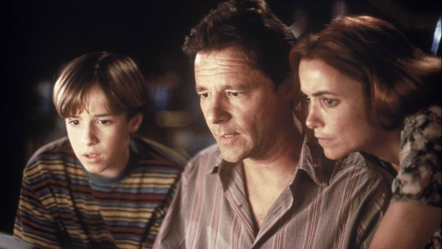 Op-eds of the Dead: Why 'Ghost in the Machine' Is The 90s Cyber-horror ...