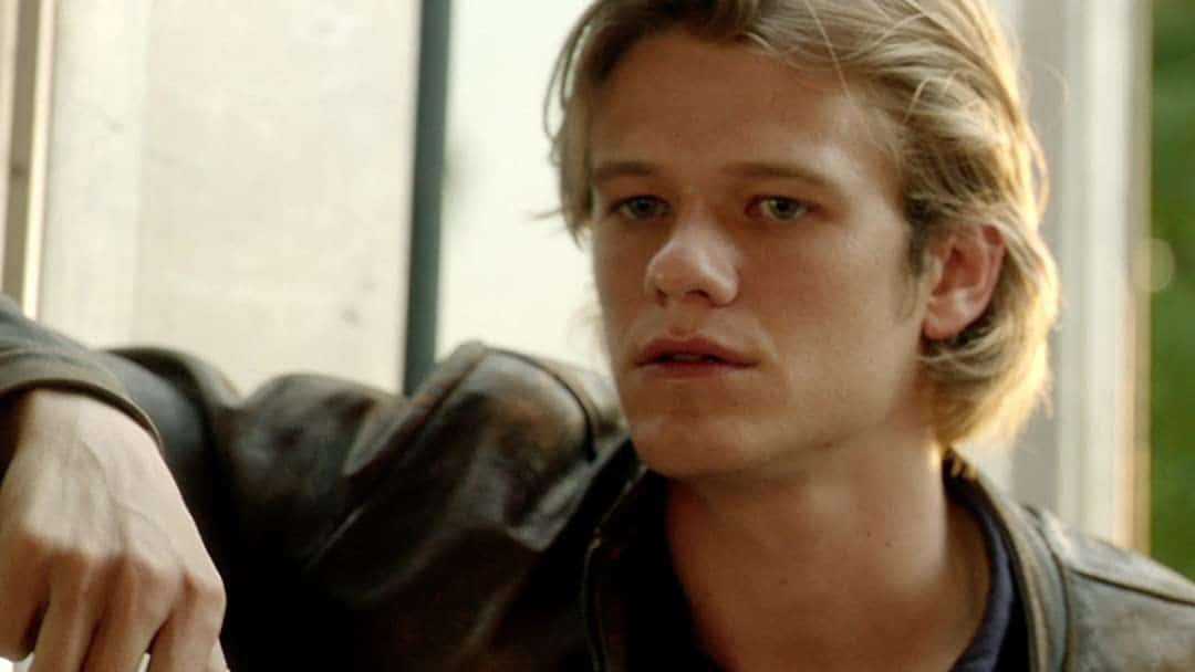 Complete Five-Season Run Of The Action-Packed CBS Reboot 'MacGyver ...