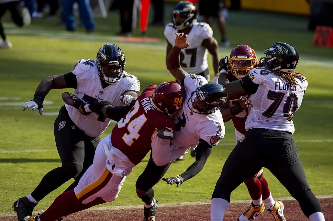 Technology Used In NFL to Track Players, Identify Stats, And Change The ...
