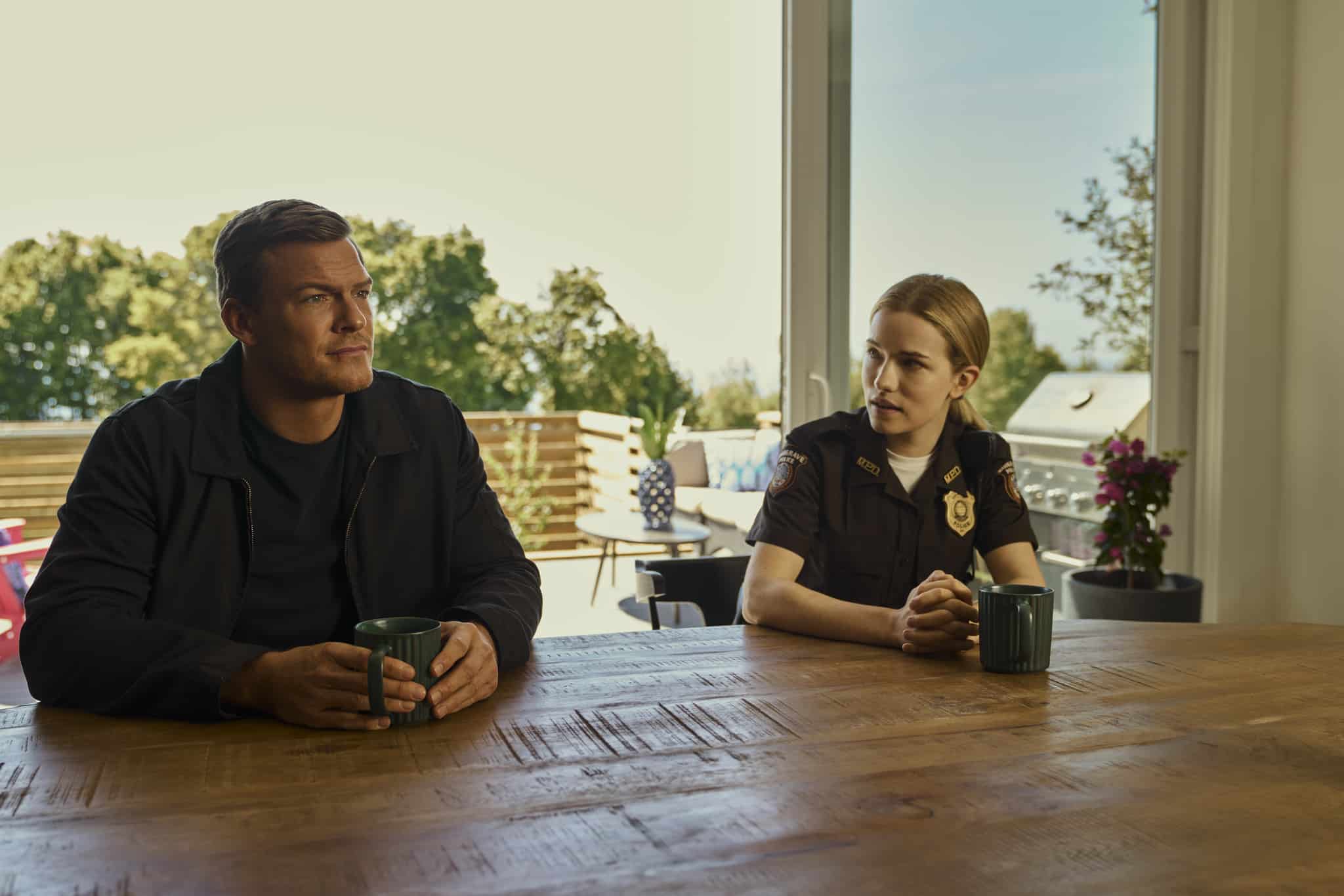 'Reacher': Season 1 Blu-Ray Review - A Simmering Mystery Which Honors ...