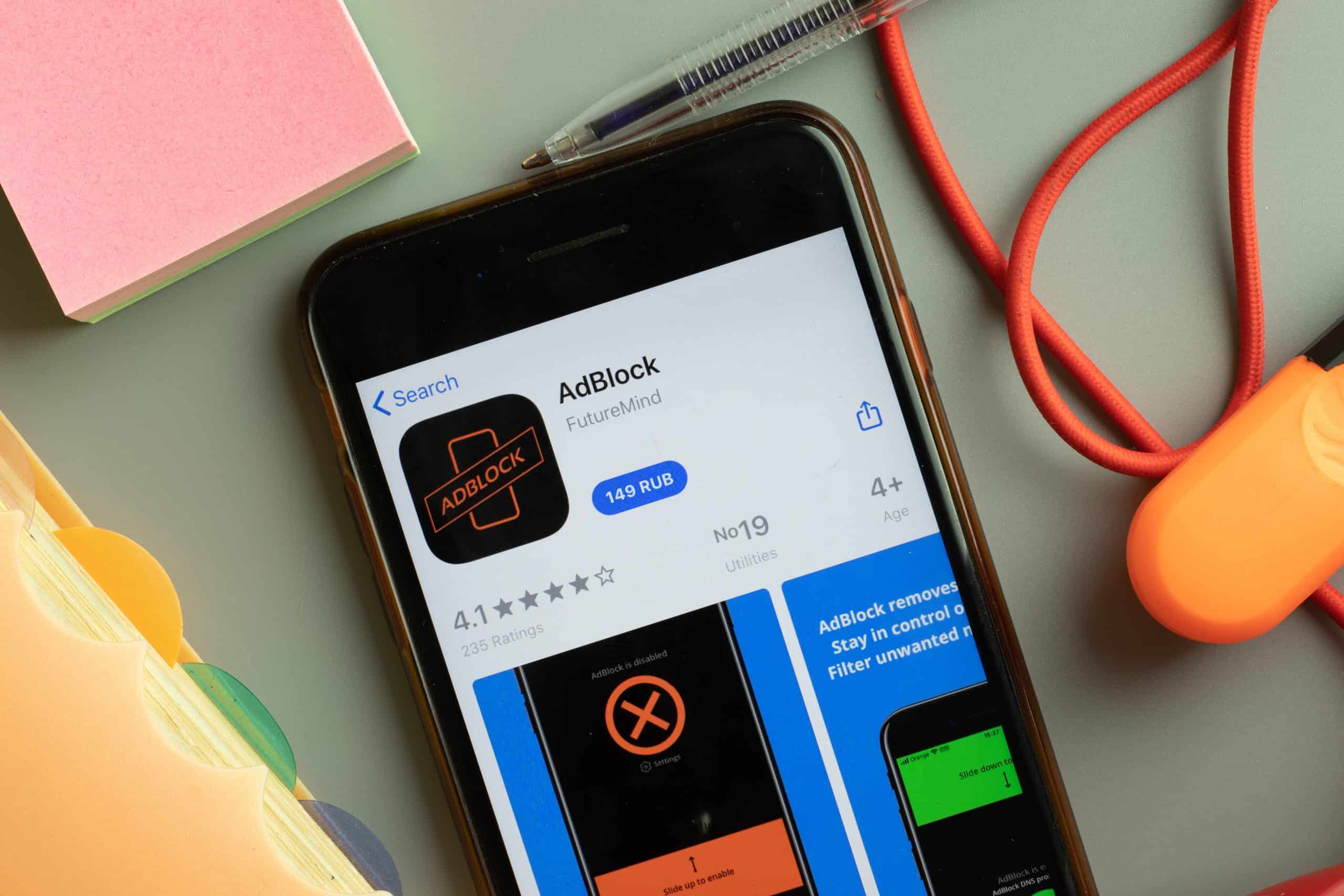 3 Best AdBlock For YouTube App On iOS 2023