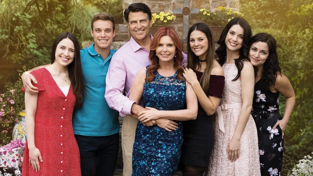 'The Baxters' Josh Plasse Shares His Experience In a Military Family ...