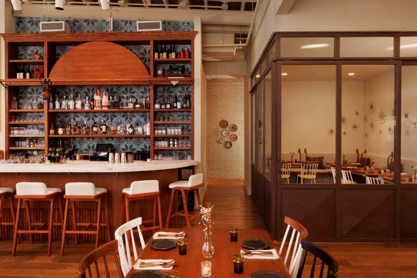 Bar Vlaha opens in Boston area - Aromanian Cultural Society Farsharotu