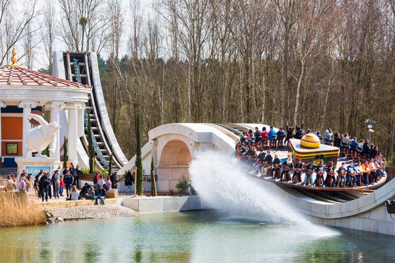 Gondolas do Watermania começaram a serem instaladas no Beto Carrero ...