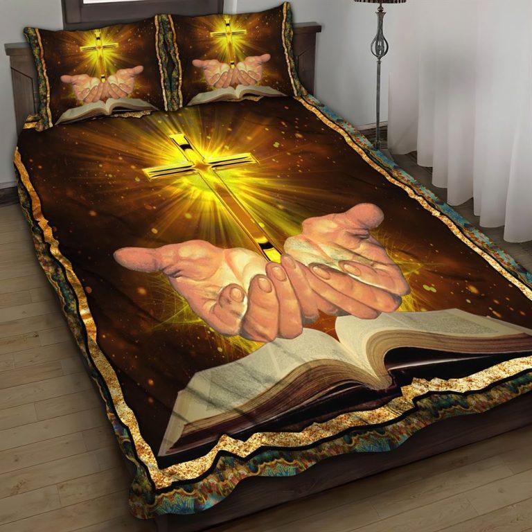Jesus Reaching Hand Quilt Bedding Set - Christian Gift For Believers ...