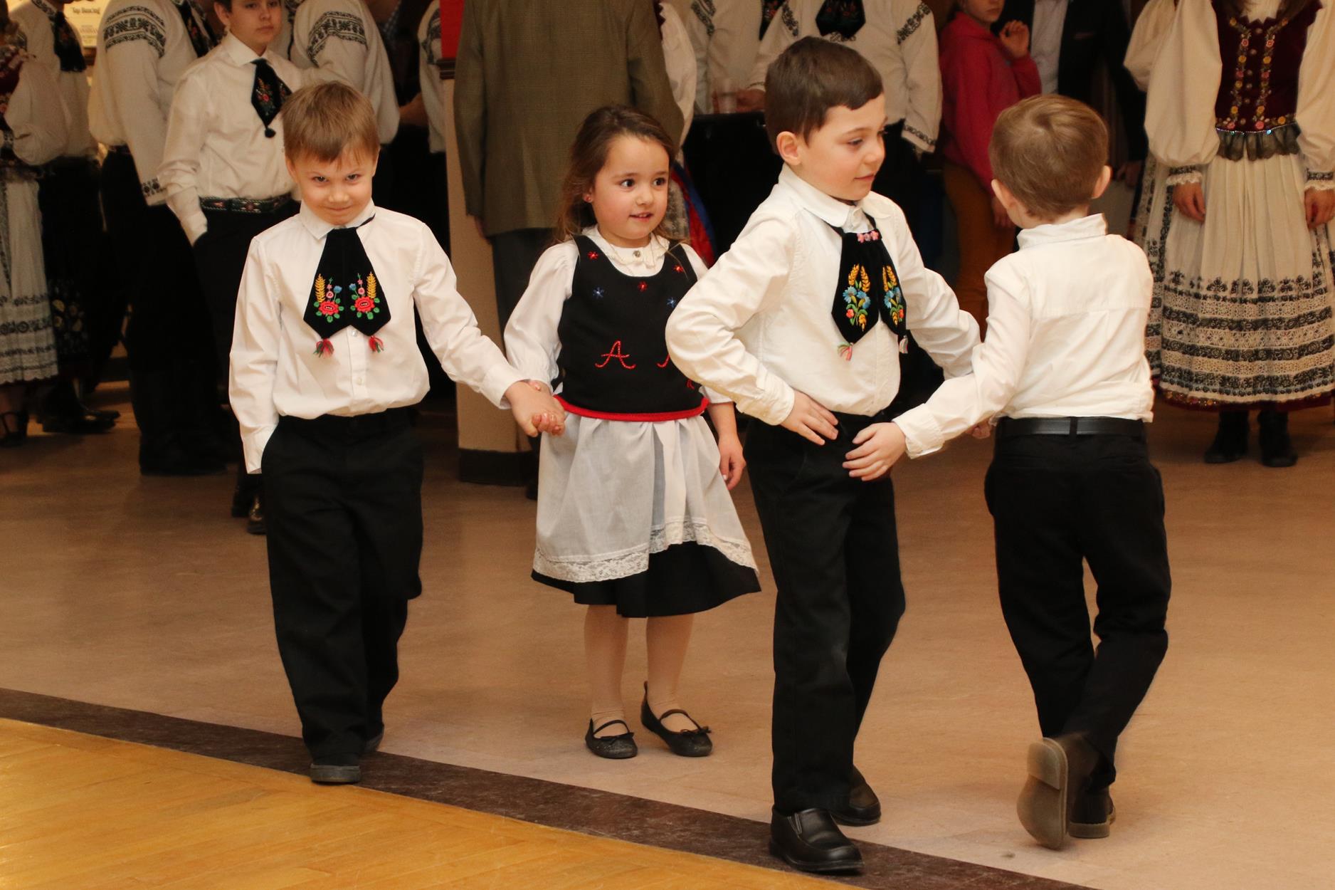 Children's Group - Kindergruppe - Transylvania Club